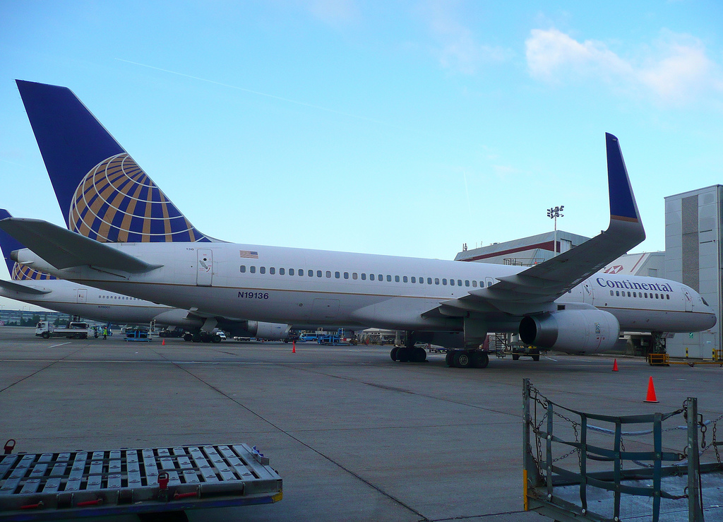 United Boeing 752 near Shannon on May 16th 2015, airspeed indicator ...