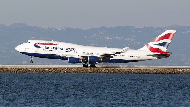 British Airways B744 enroute on Jan 12th 2016, crack in wing upper ...