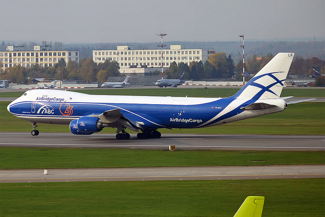 Air Bridge Cargo B748 at Shanghai on Sep 11th 2012, rejected takeoff ...