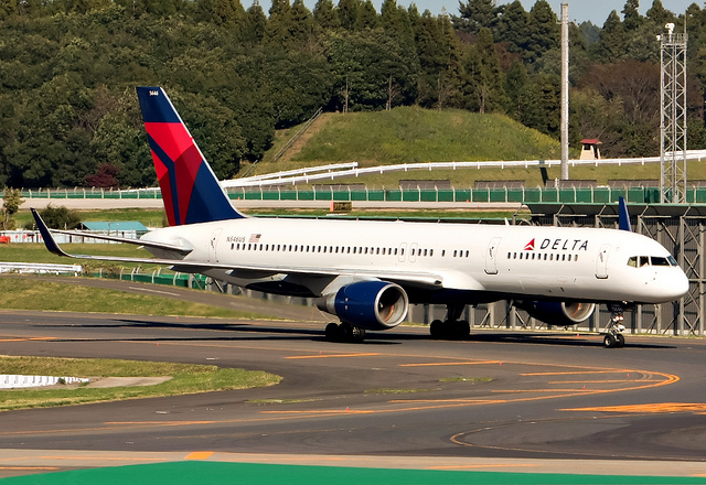 Delta B752 over Pacific on Dec 20th 2016, smoke in cabin - AeroInside