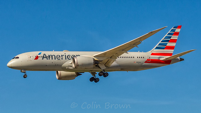 American B788 near Chicago on Jun 14th 2020, flight control problems ...
