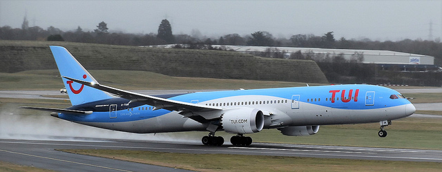 TUI Airways B789 at London on Jul 6th 2018, deteriorating flight ...