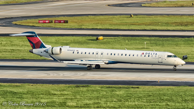 Endeavor CRJ9 at New York on Jul 30th 2022, wing tip strike on landing ...