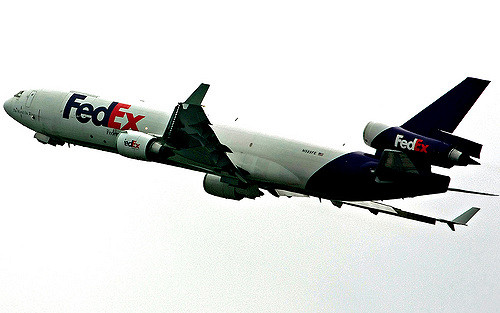 Fedex MD11 at San Diego on Jan 26th 2018, burst tyre on landing ...